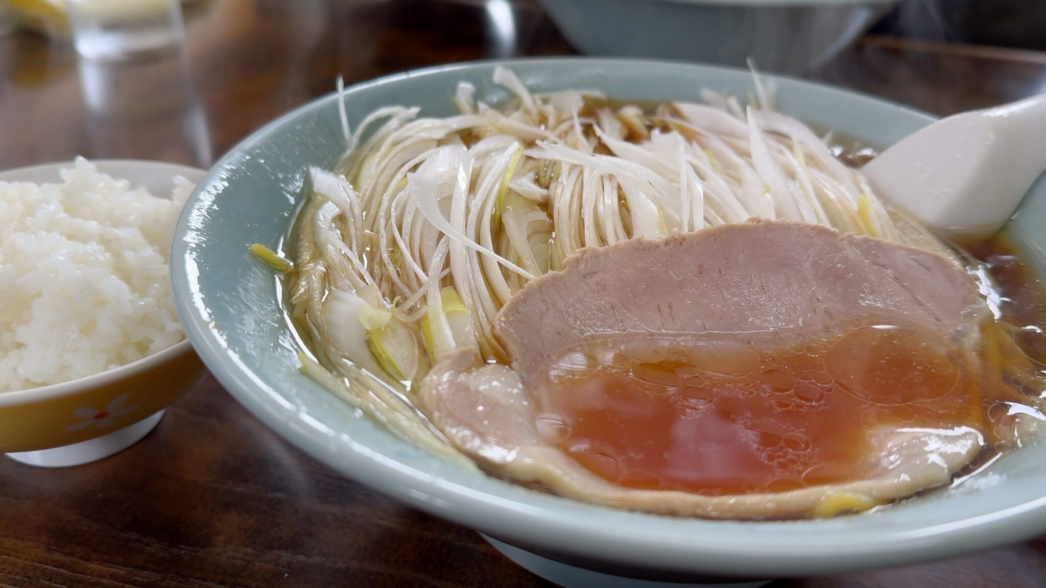 北海道土産の新定番！『[SNOW]CHEESE(スノーチーズ)』『ニセコメイプルバター』行列必至の人気土産【購入品紹介】 | メシ旅ほっかいどう